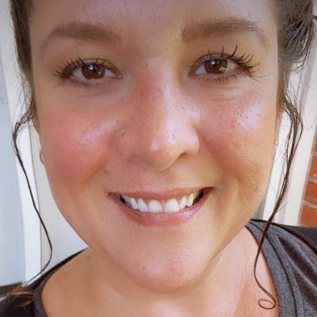 Holly Burch's Instagram, Twitter & Facebook on IDCrawl