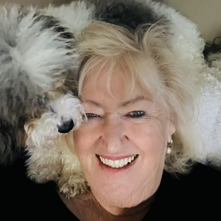 Robyn Rodgers's Instagram, Twitter & Facebook on IDCrawl