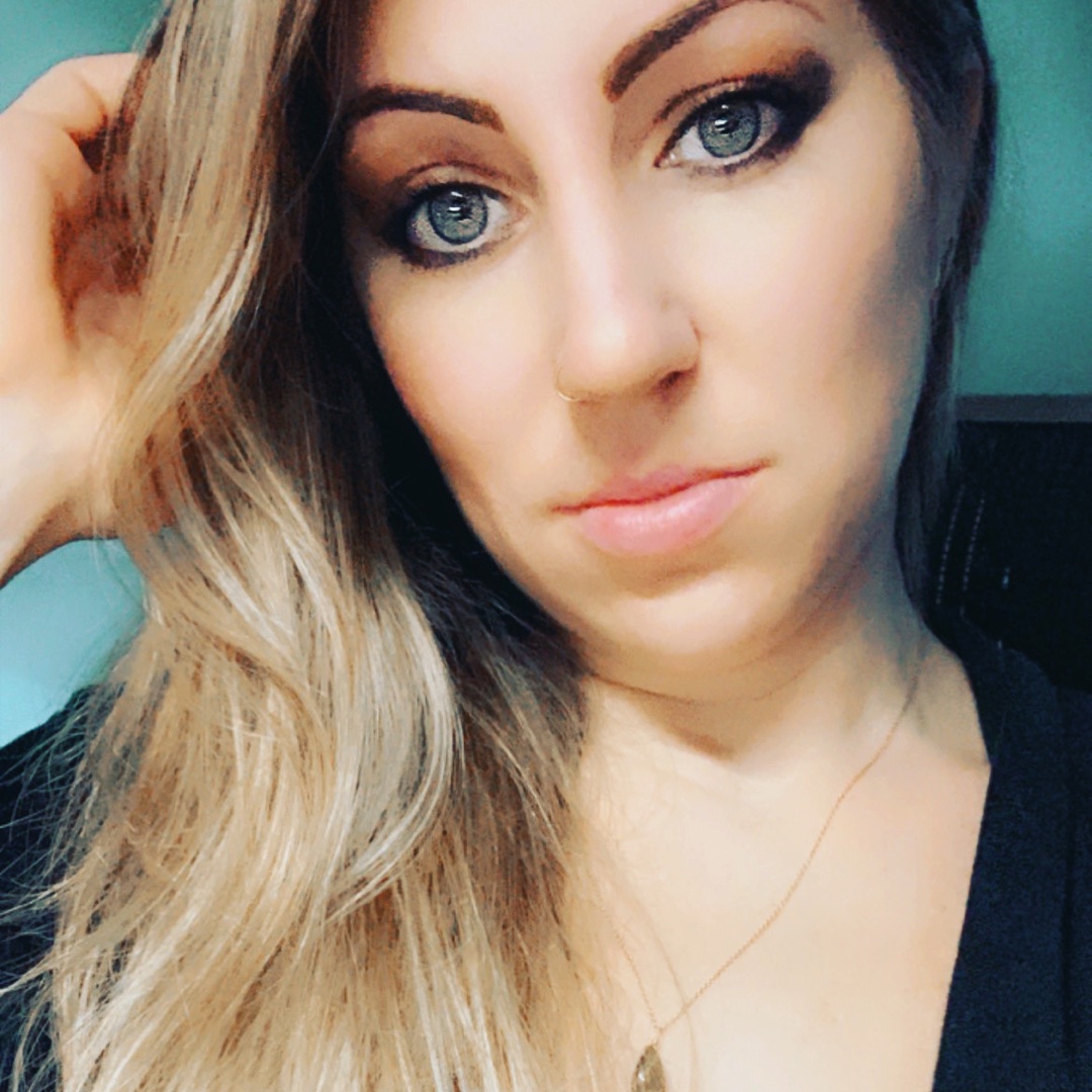 Amber Moon's Instagram, Twitter & Facebook on IDCrawl